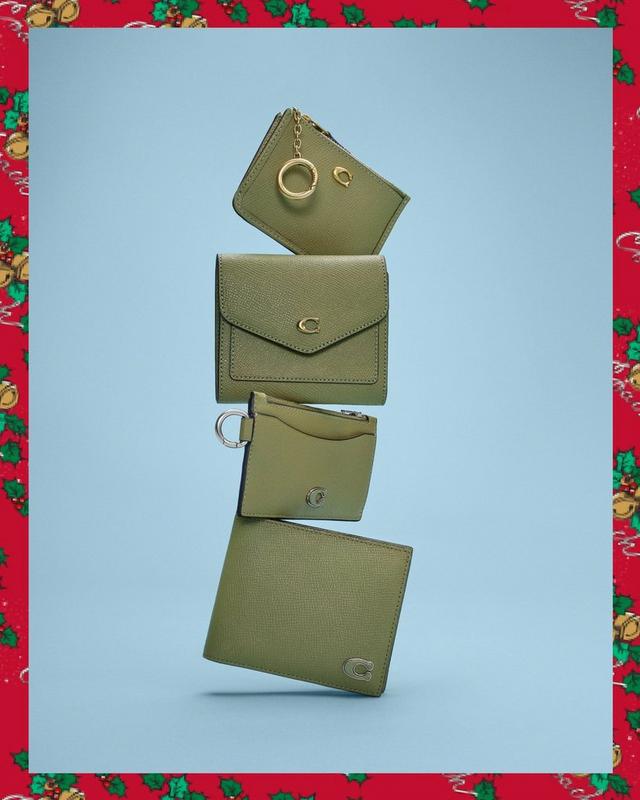 Coach holiday rexy notebooks and pencil set